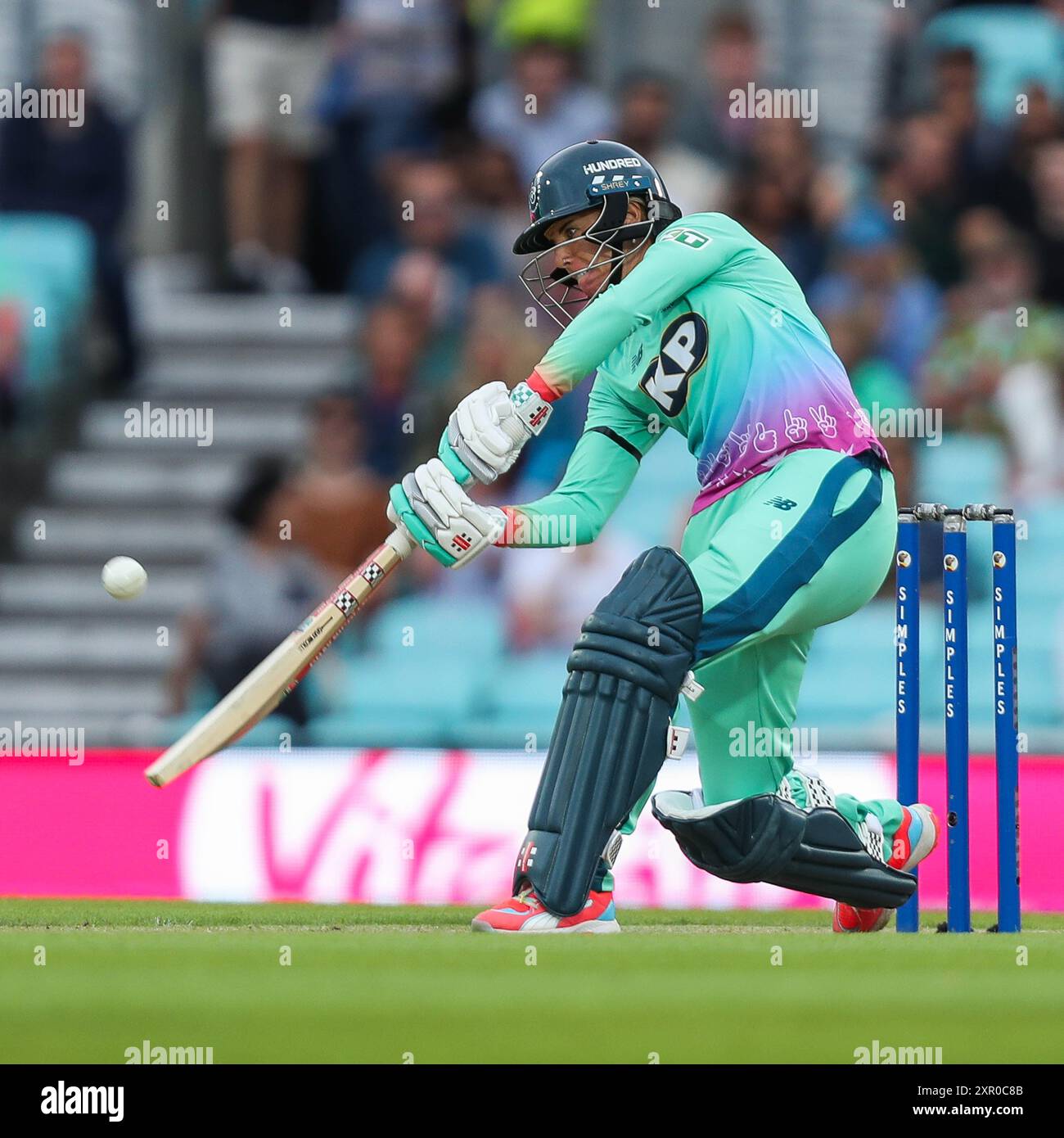 Lauren Winfield-Hill of Oval Invincibles bats during the The Hundred ...