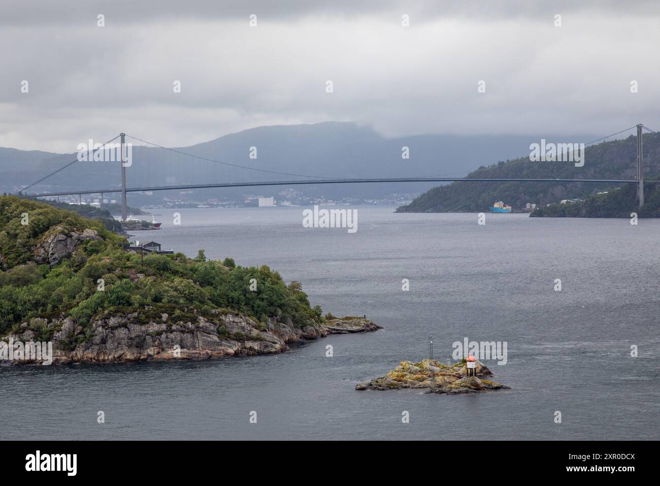 The Hardanger Bridge (Norwegian: Hardangerbrua) is a suspension bridge ...