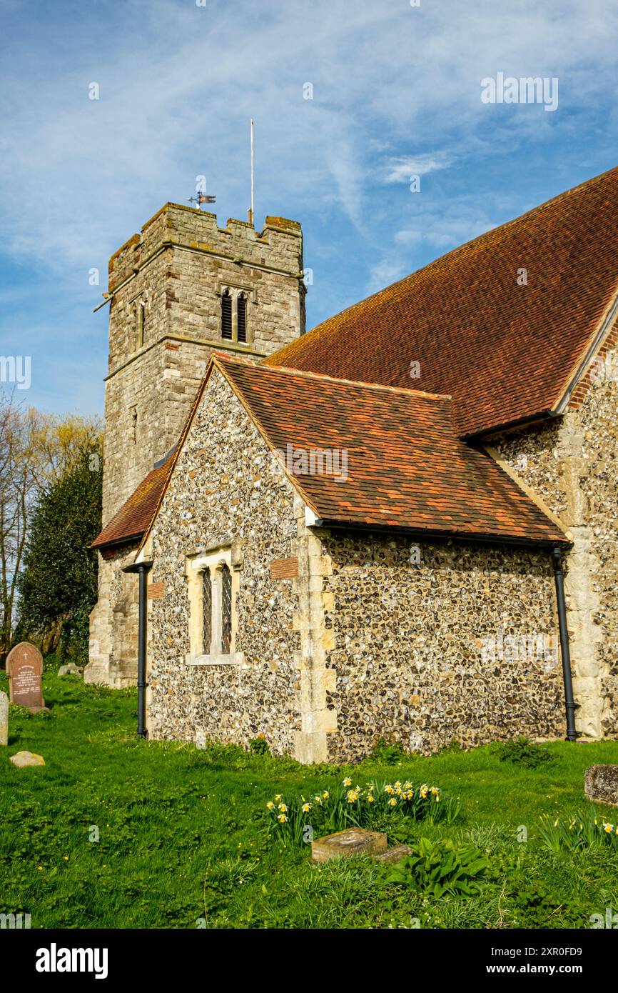 Kent parish church english country church hi-res stock photography and ...