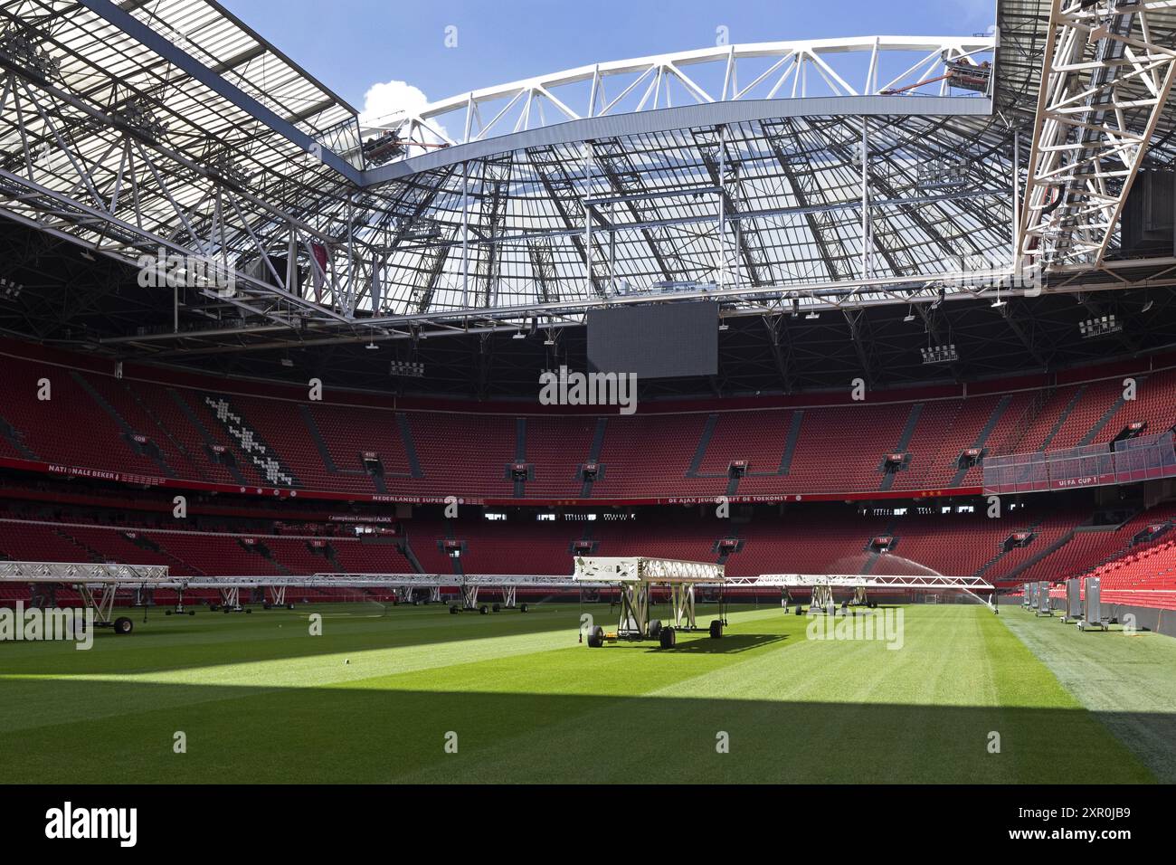 AMSTERDAM - (grass lamps are enormous power guzzlers) The stadium, the ...