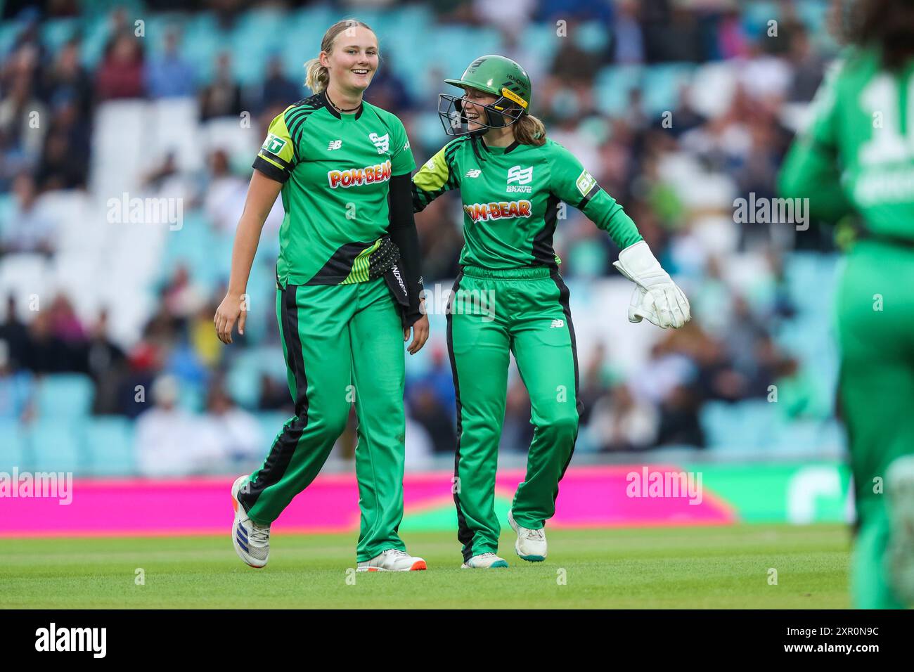 Tilly Corteen-Coleman of Southern Brave celebrates with Rhianna Southby ...