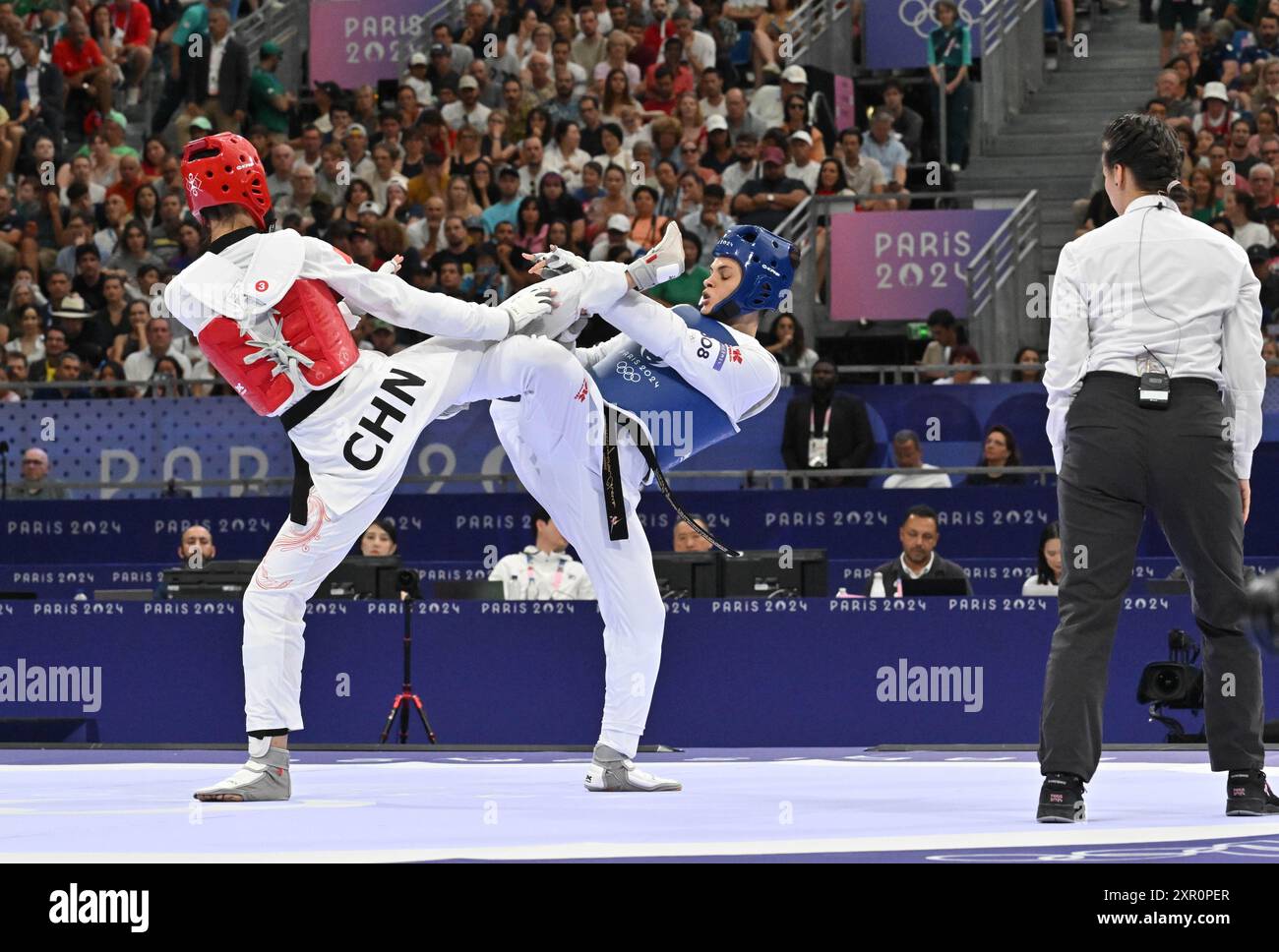 Maria Clara Pacheco of Brazil vs LUO Zongshi of China, Taekwondo, Women ...