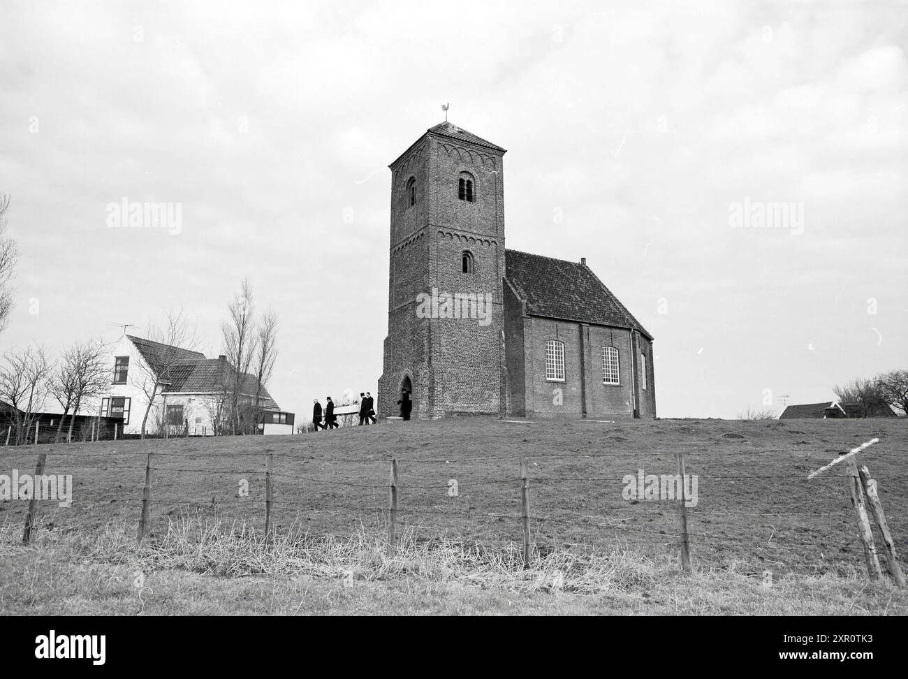 Raven stumpy tower hi-res stock photography and images - Alamy