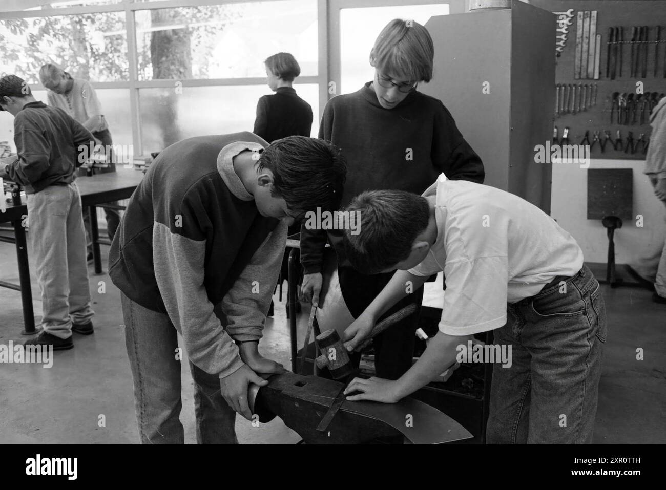 Class of the Waldorf School during manual labor, 14-09-1993 Stock Photo ...