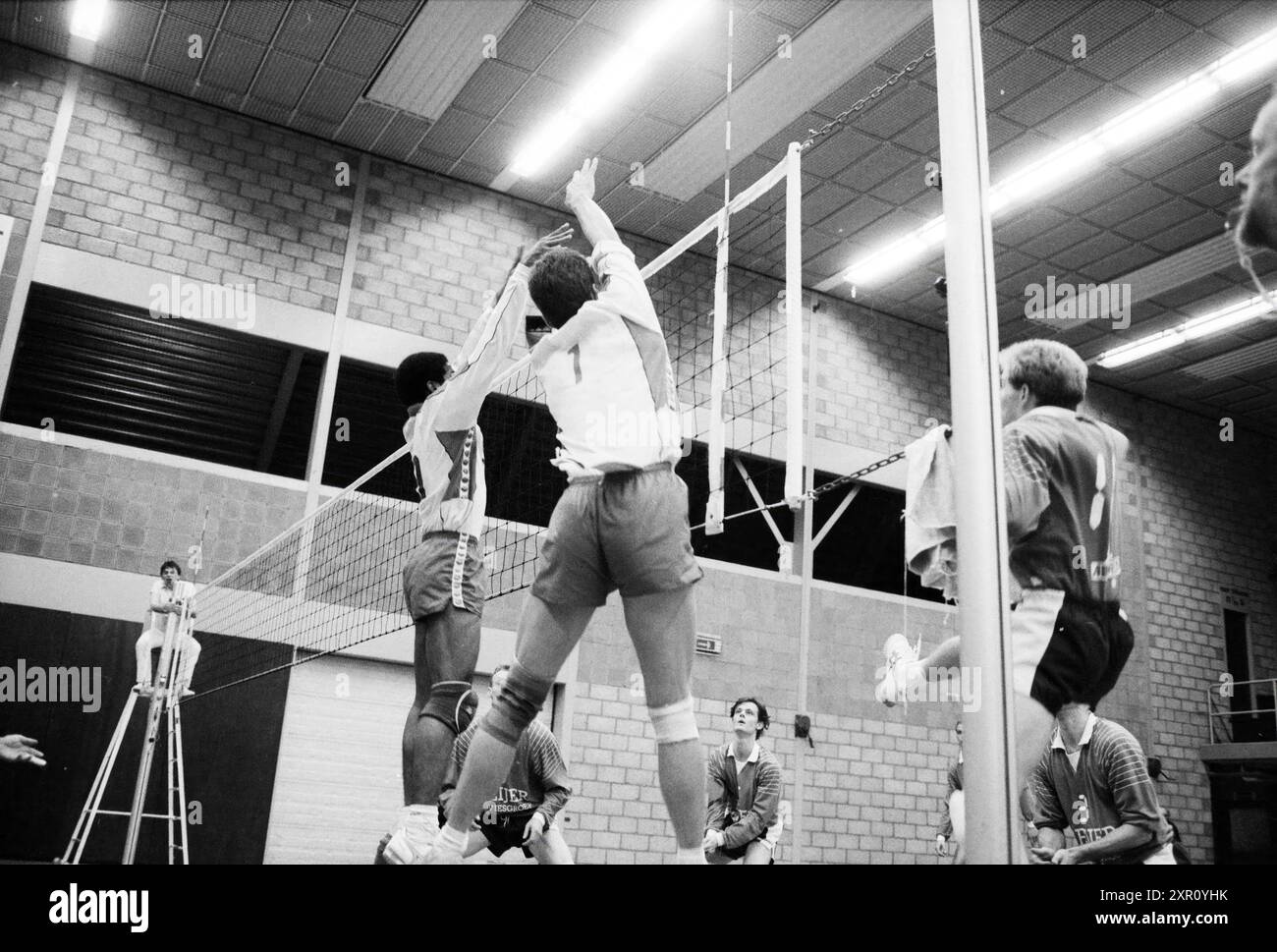 Volleyball, Alides - Scania, 30-11-1990, Whizgle Dutch News: Historic ...