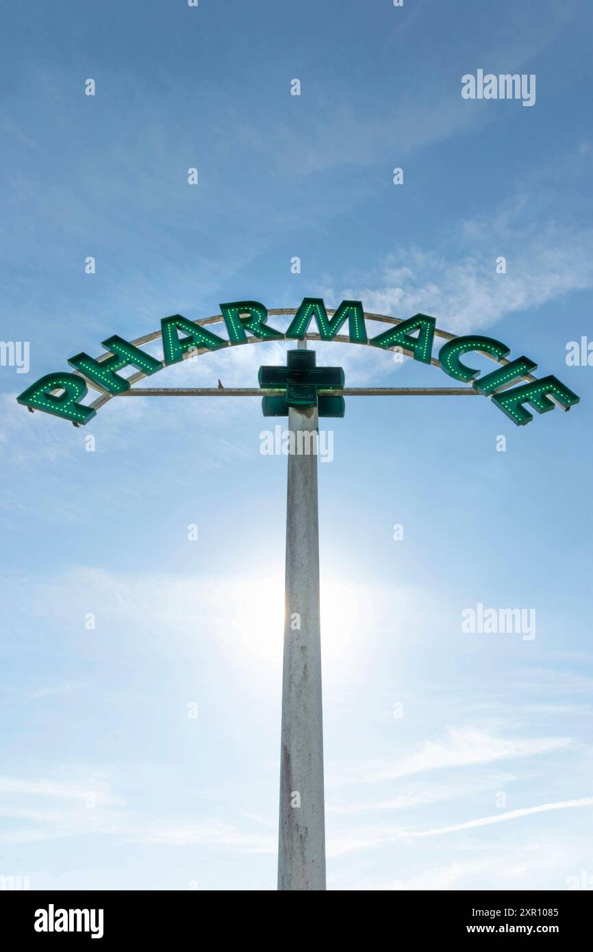 Pharmacy symbol france hi-res stock photography and images - Alamy