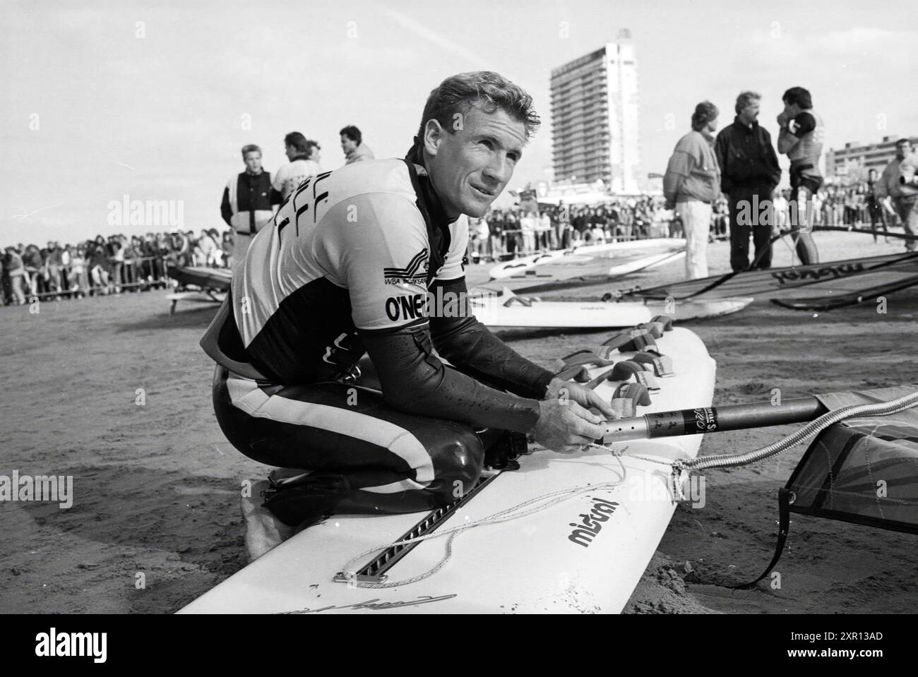 Wk. surfing : Robby Naish, Surfing, 16-10-1986, Whizgle Dutch News ...