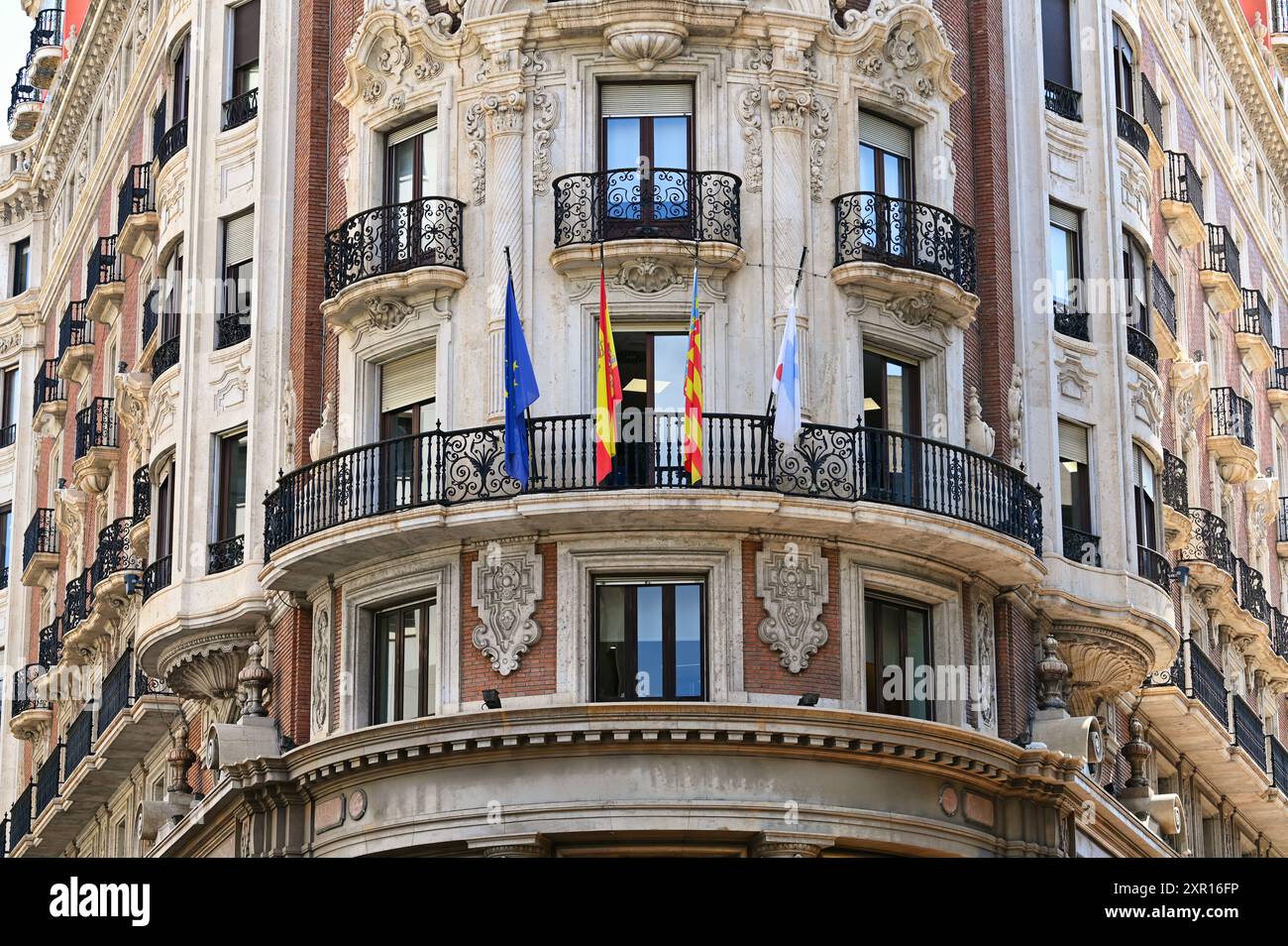 Valencia architecture finance hi-res stock photography and images - Alamy