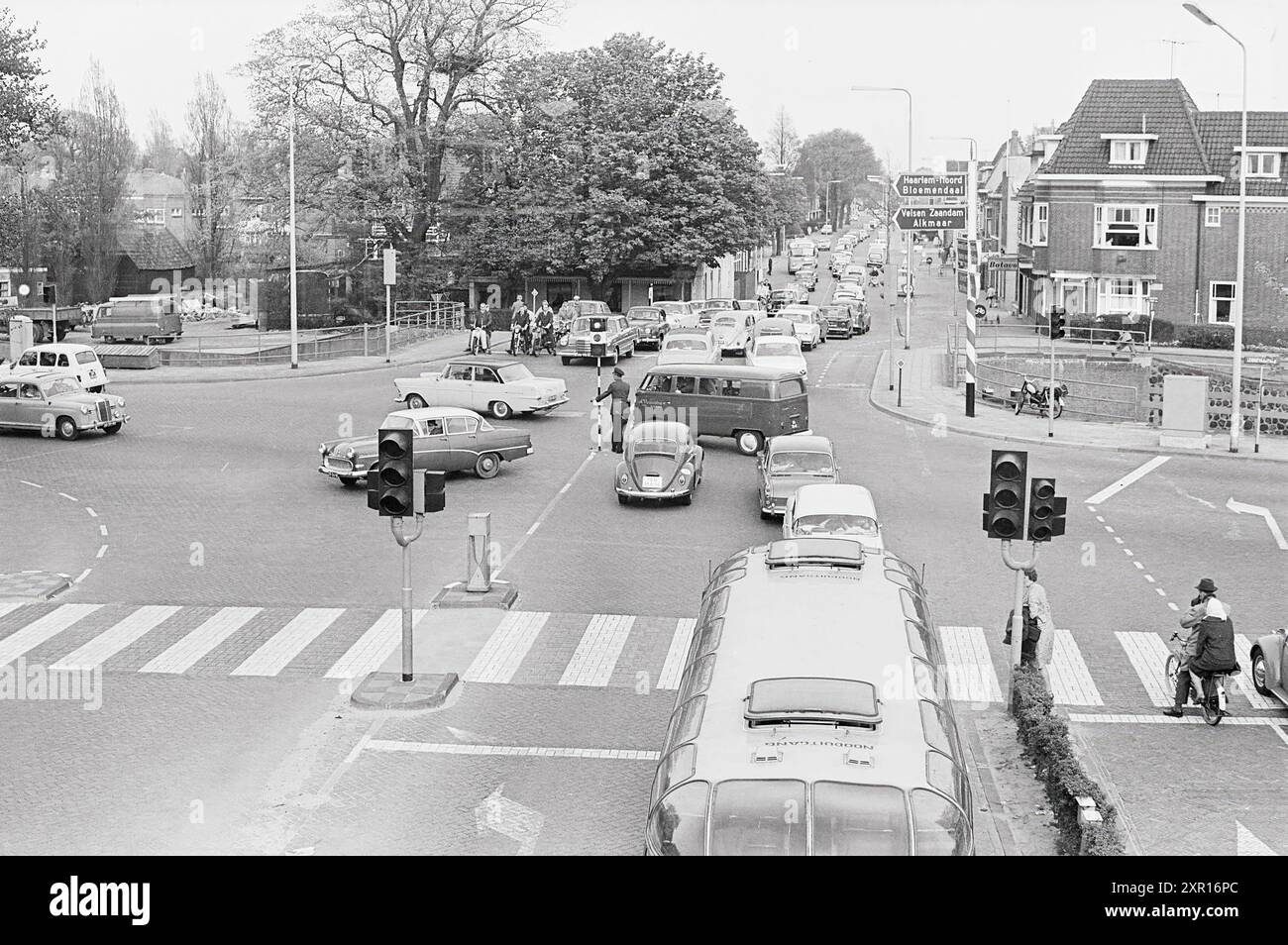 Intersection zandvoortselaan hi-res stock photography and images - Alamy