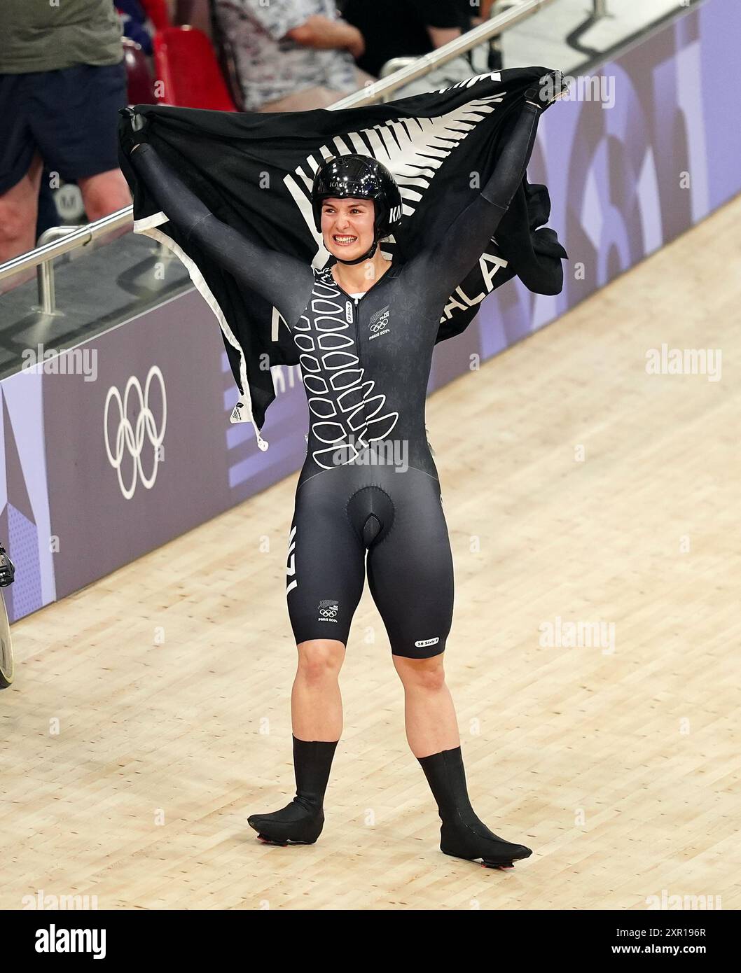 New Zealand's Ellesse Andrews celebrates winning gold in the Women's ...