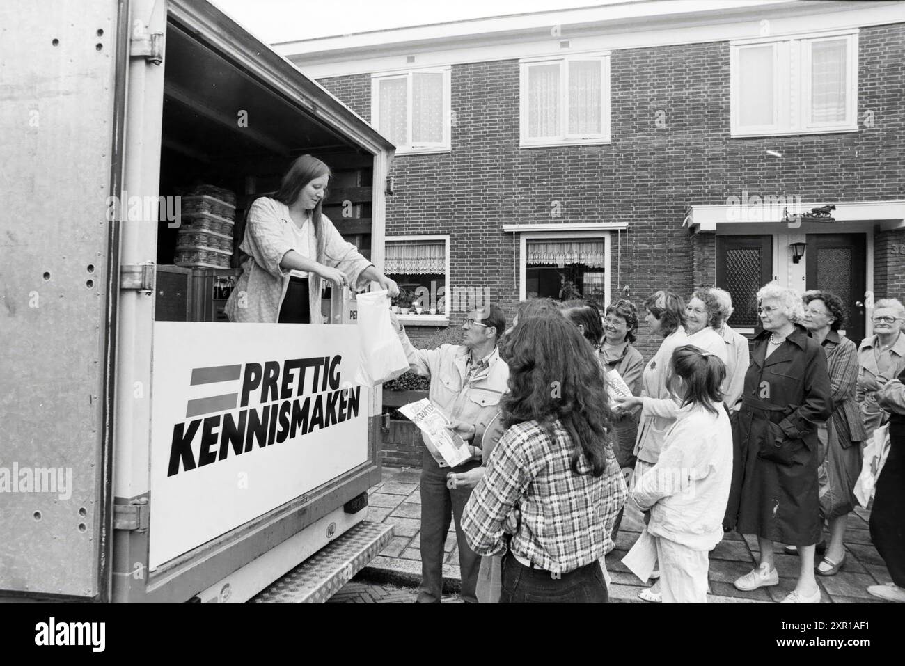 Advertising campaign 'nice introduction', Advertising, 06-06-1985 Stock ...