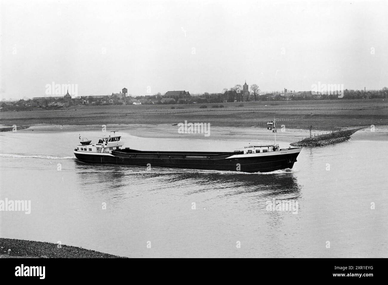 Ship the Meteor sailing on a river, Whizgle Dutch News: Historic Images ...
