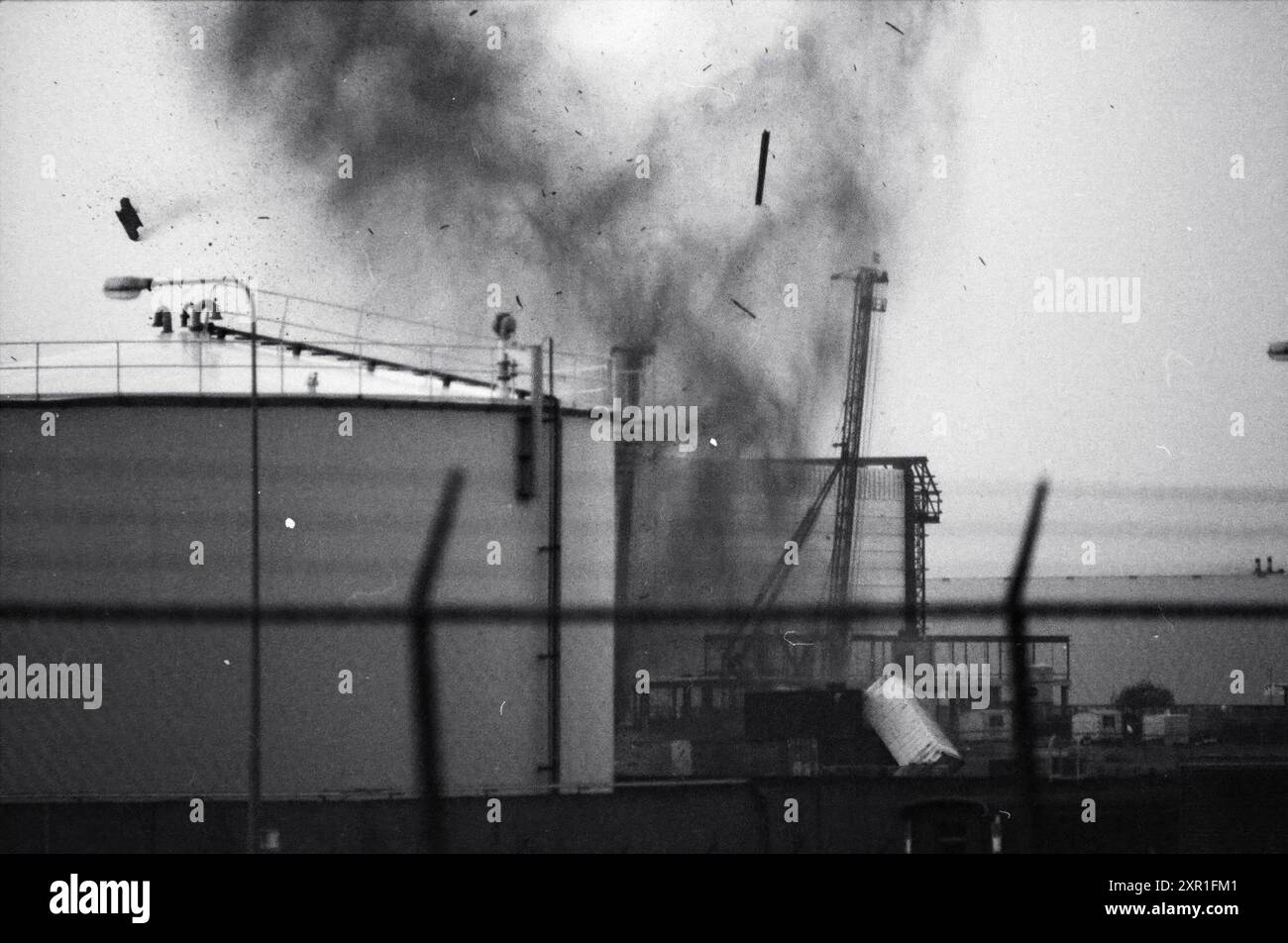 Schiphol bomb explosion hi-res stock photography and images - Alamy