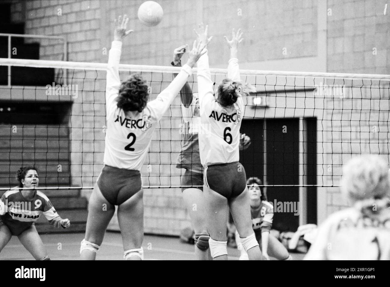 Womens volleyball ovra olympics hi-res stock photography and images - Alamy