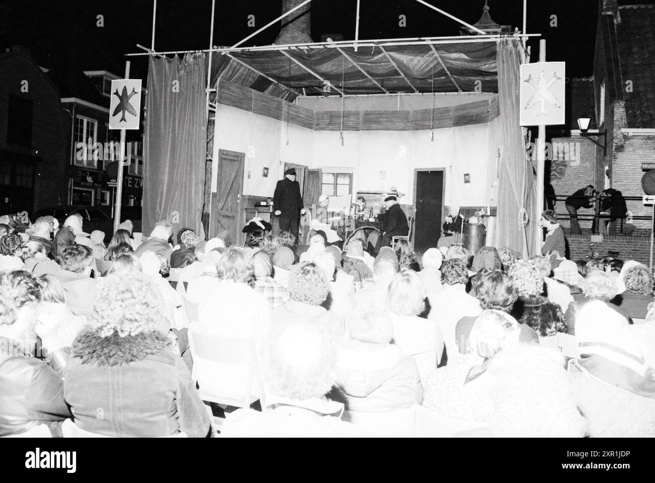 Zandvoort open-air performance 'On hoop of blessing' Gasthuisplein ...