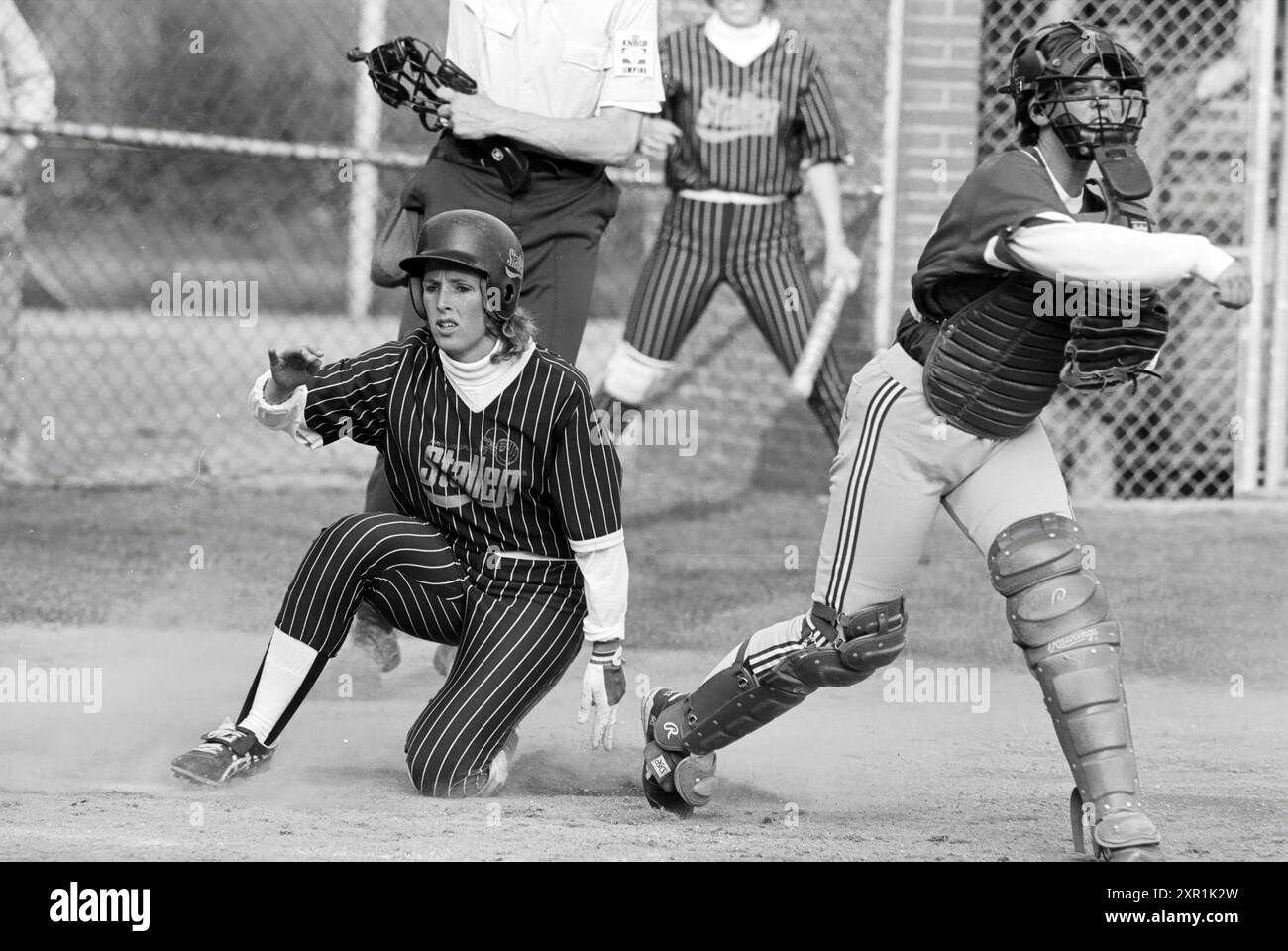 04 06 1993 hi-res stock photography and images - Alamy