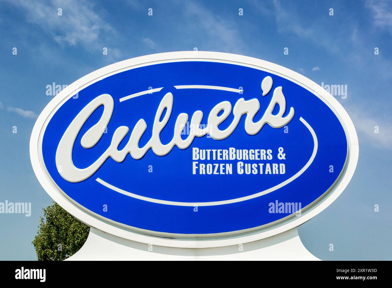 NEW RICHMOND, WI, USA - JULY 28, 2024: Culver's fast food restaurant ...