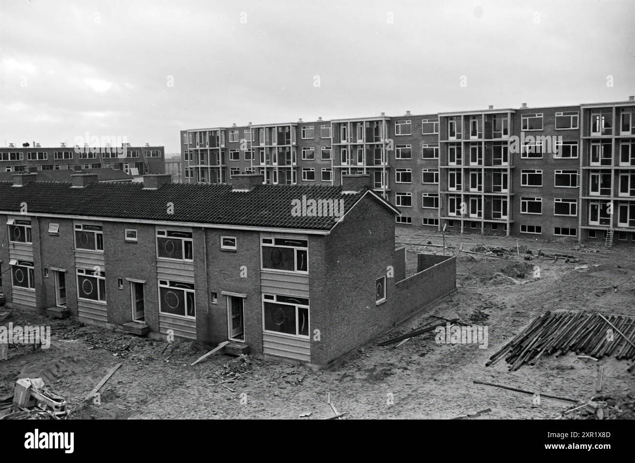High- and low-rise buildings, Schalkwijk, Houses and buildings, 27-12 ...