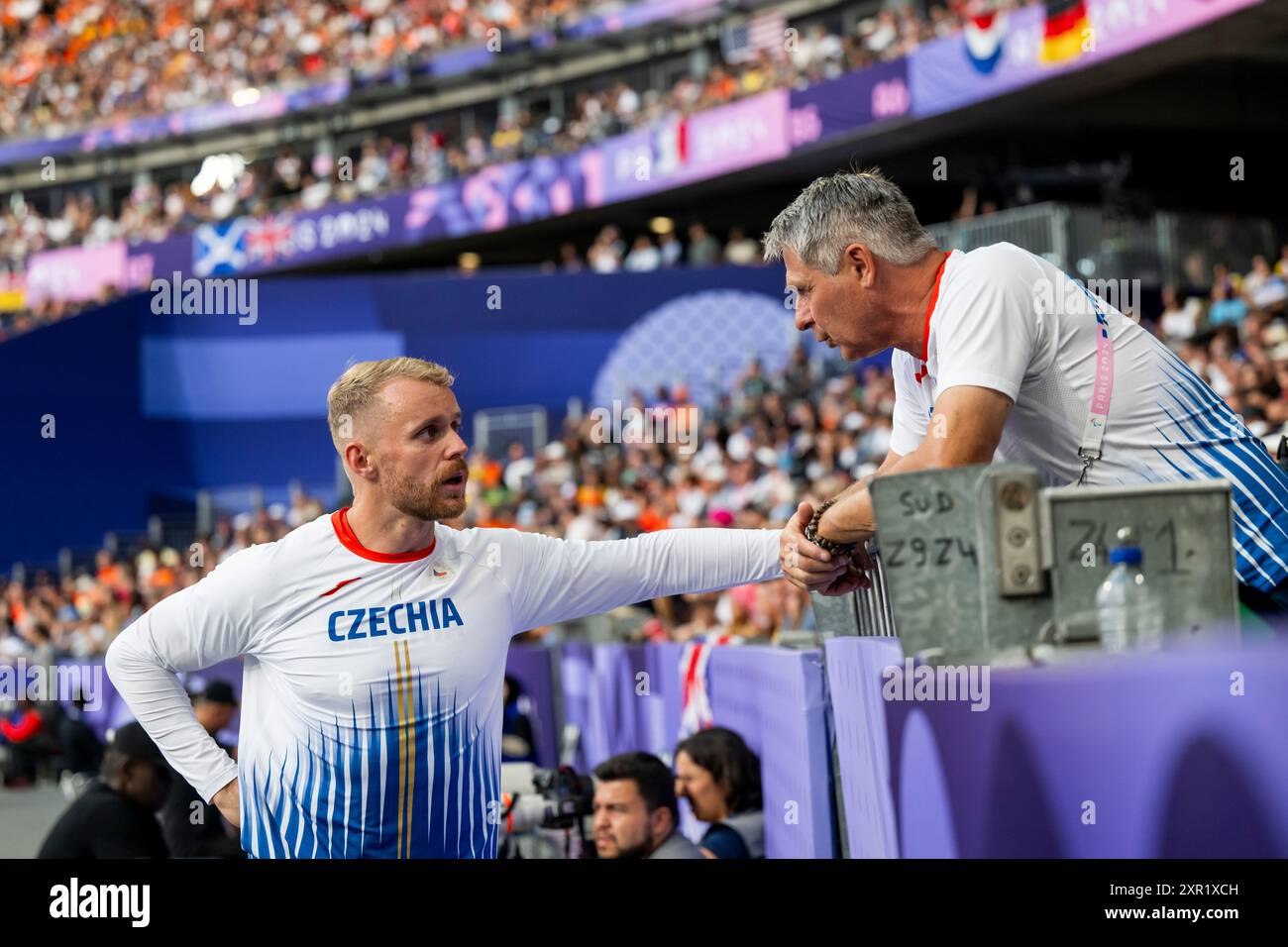Paris, France. 08th Aug, 2024. Jakub Vadlejch of Czech Republic, left ...