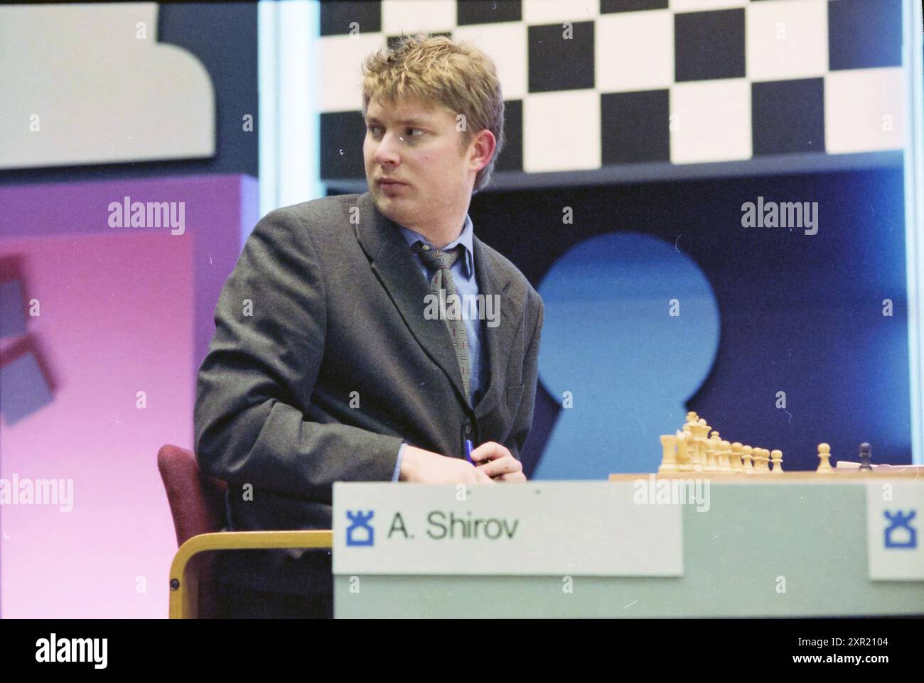 HST: Grandmaster Shirov, 25-01-1998, Whizgle Dutch News: Historic ...
