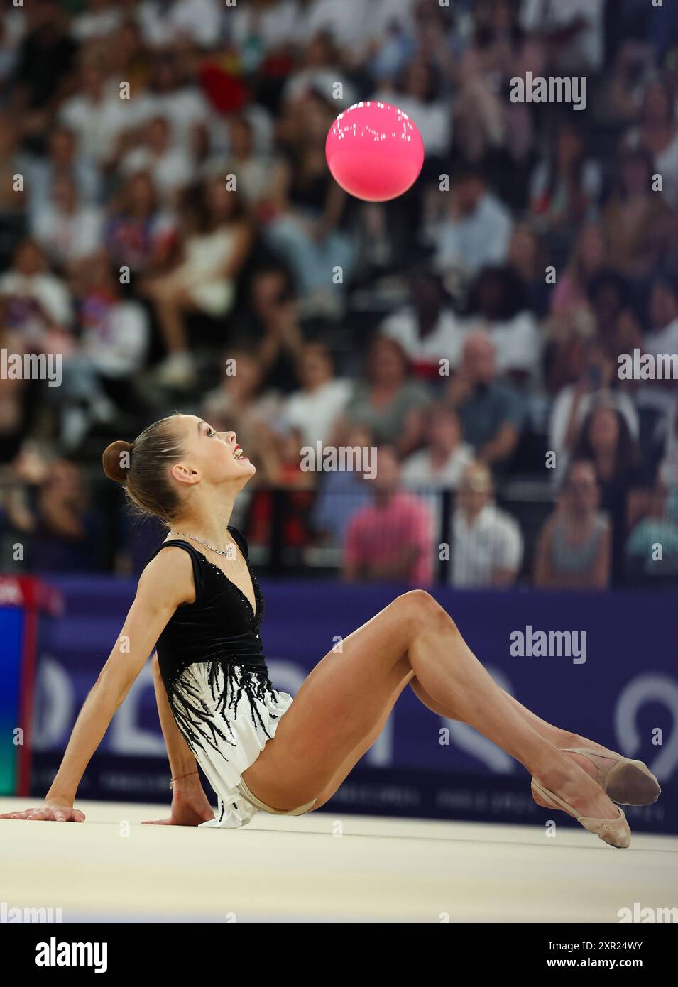 Paris, France. 8th Aug, 2024. Taisiia Onofriichuk of Ukraine competes ...