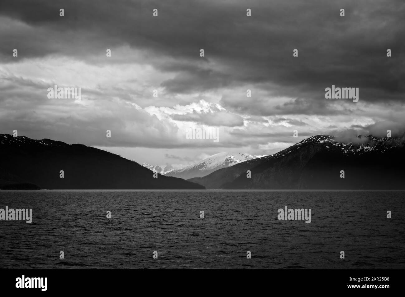 Sea coast on alaska Black and White Stock Photos & Images - Alamy