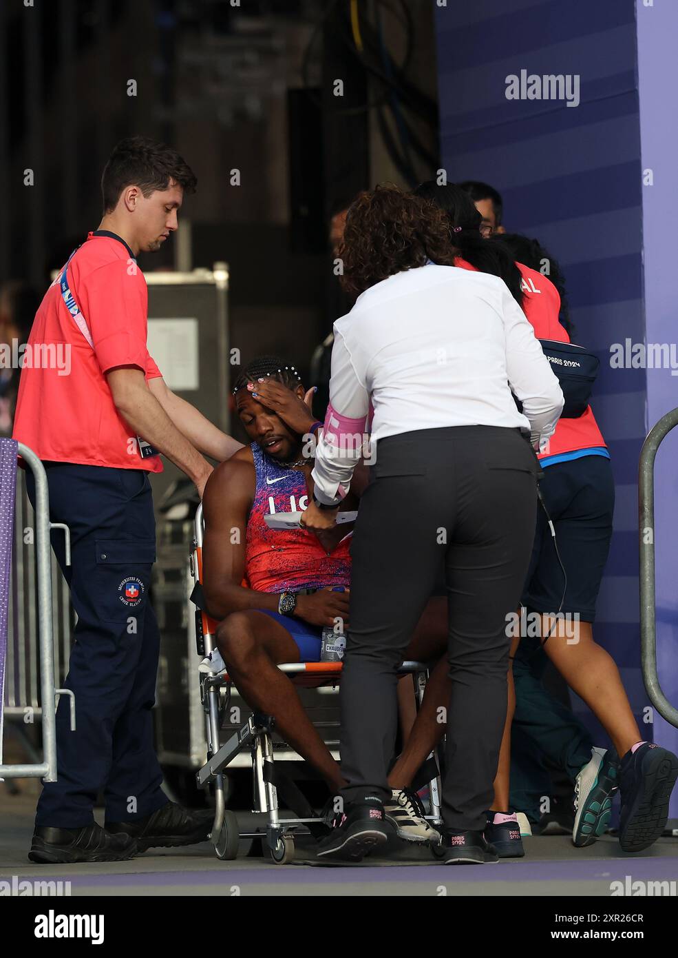 Paris, France. 8th Aug, 2024. Noah Lyles of United States receives ...