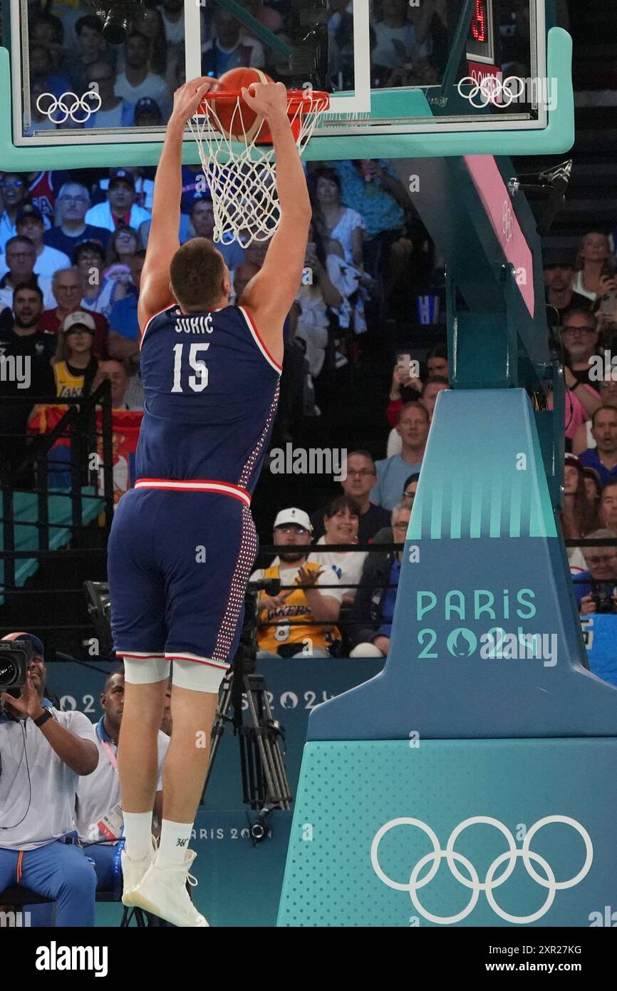 Paris, France. 08th Aug, 2024. Serbia's Nikola Jokic (15) dunks against ...