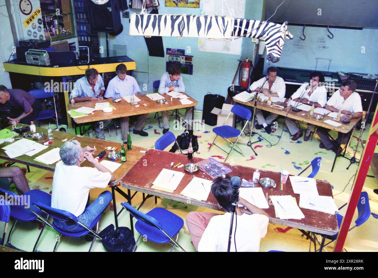 Meeting with coffee shop owner ACM [Cannabis as Medicine Action Group ...