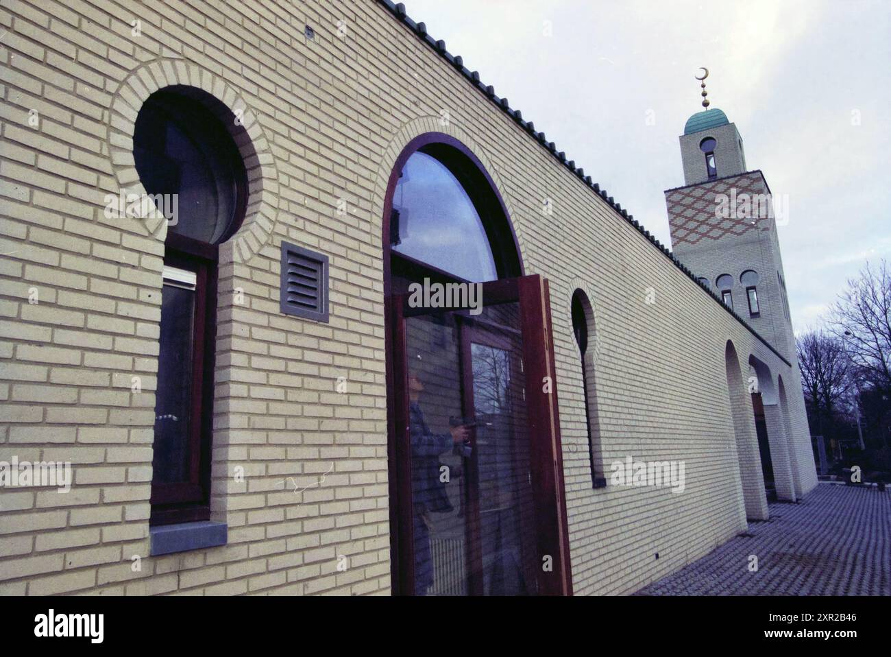 Mosque, Haarlem, The Netherlands, 18-12-2001, Whizgle Dutch News ...