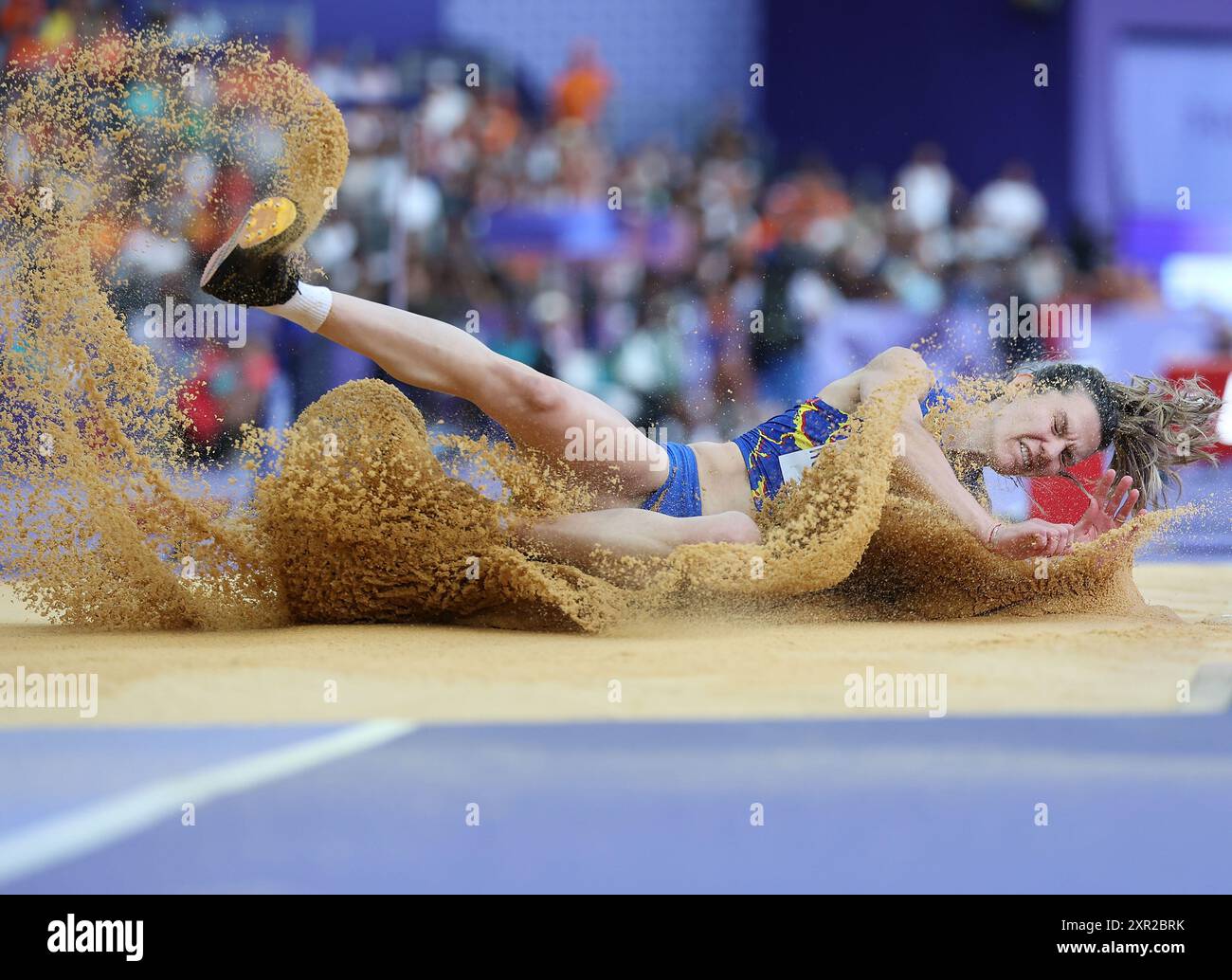 Romania long jump hi-res stock photography and images - Alamy