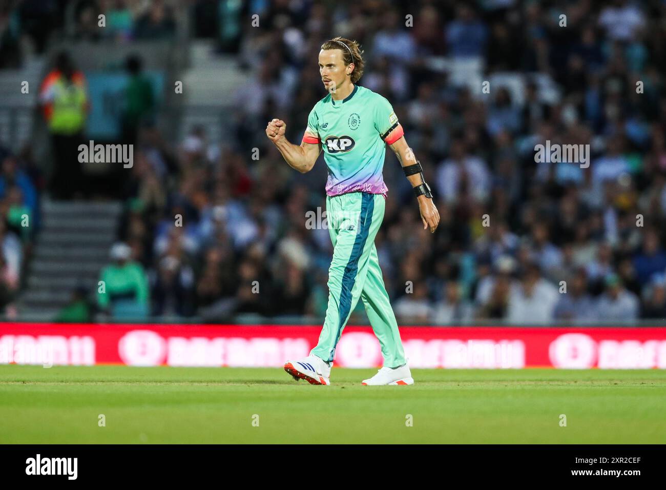 Tom Curran of Oval Invincibles celebrates after the dismissal of Jofra ...