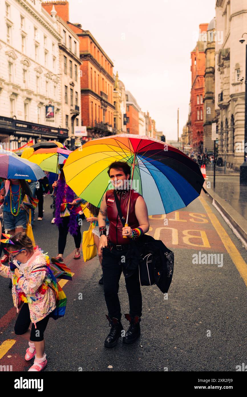 Child with gay pride flag hi-res stock photography and images - Alamy