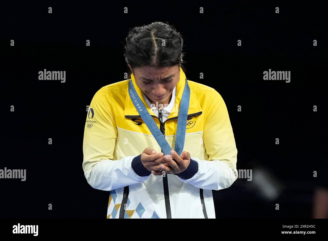 Ecuador's Lucia Yamileth Yepez Guzman cries with her silver medal on ...