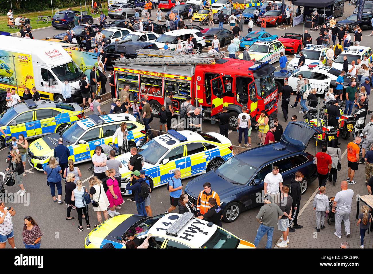 Cops and cars event hi-res stock photography and images - Alamy