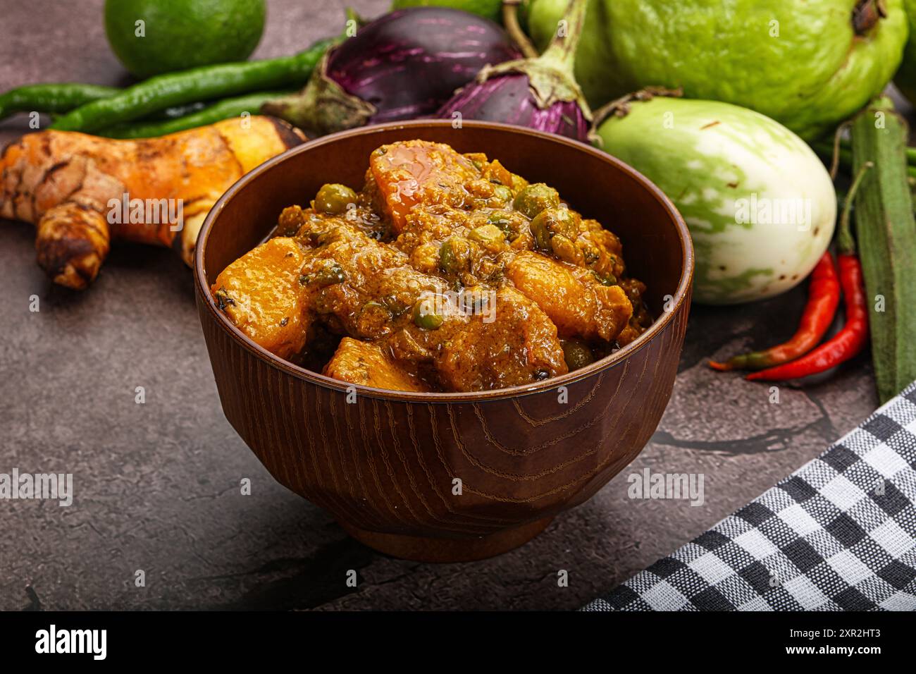 Indian traditional cuisine Aloo mutter - potato with green peas Stock ...