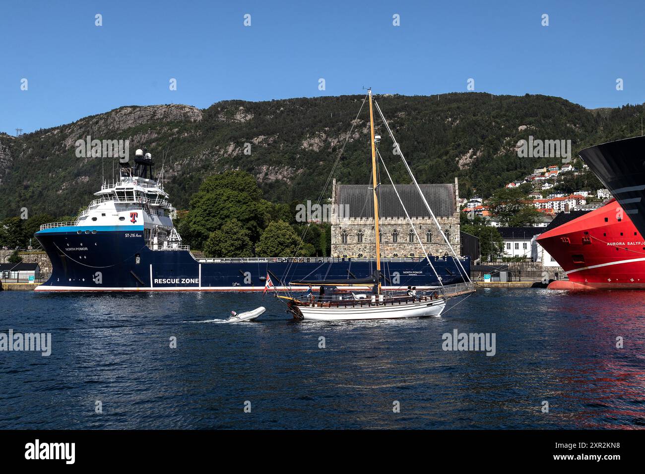 Sailboat Havbjoern arriving at Vaagen, the inner port of Bergen, Norway ...