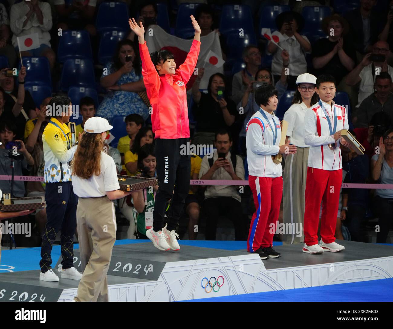 (L to R) Ecuador's YEPEZ GUZMAN Lucia Yamileth, silver, Japan's ...