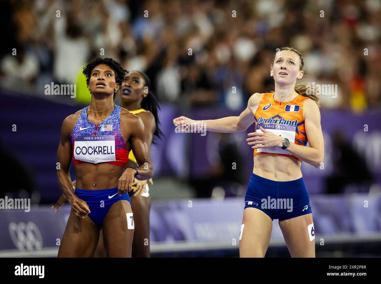 PARIS - Femke Bol in action in the final of the 400 meter hurdles ...