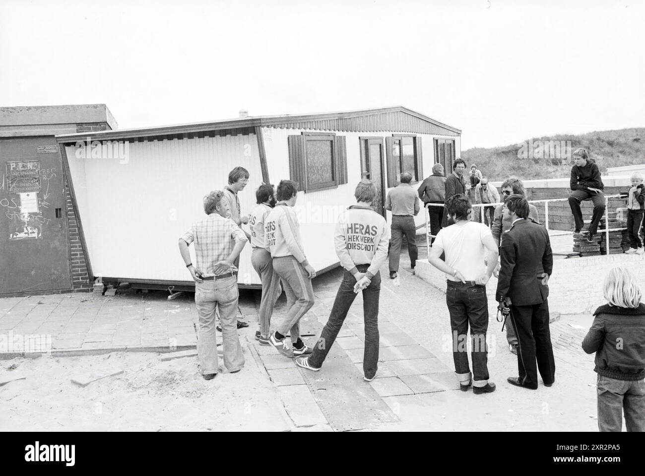 Places red cross caravan hi-res stock photography and images - Alamy