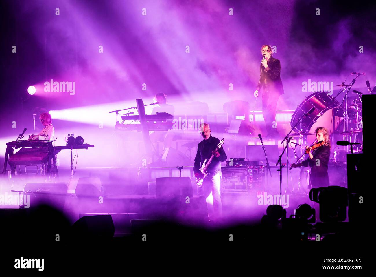 Pulp band hi-res stock photography and images - Alamy