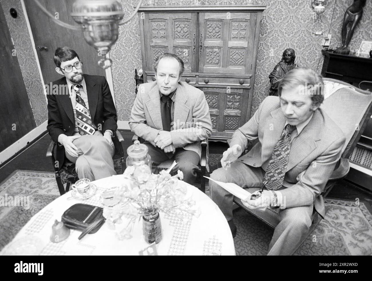 Three prison guards hi-res stock photography and images - Alamy