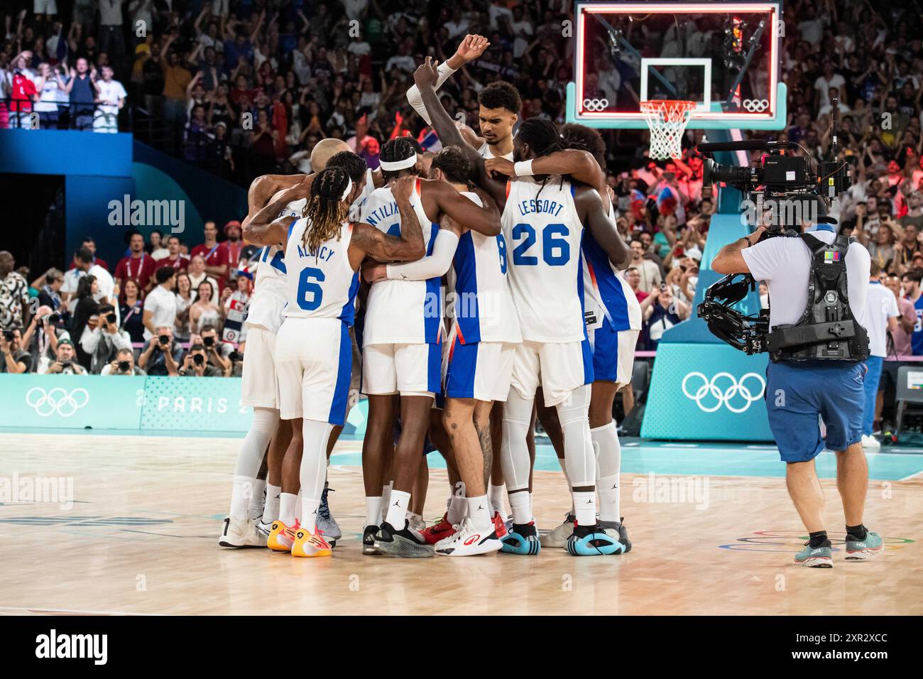 Paris, France. 08th Aug, 2024. France players celebrate, Basketball ...