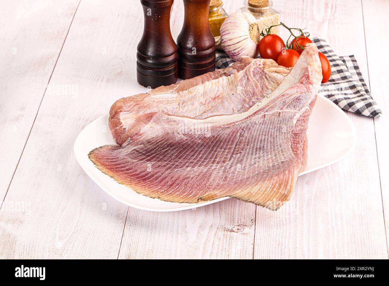 Uncooked ray wing hi-res stock photography and images - Alamy