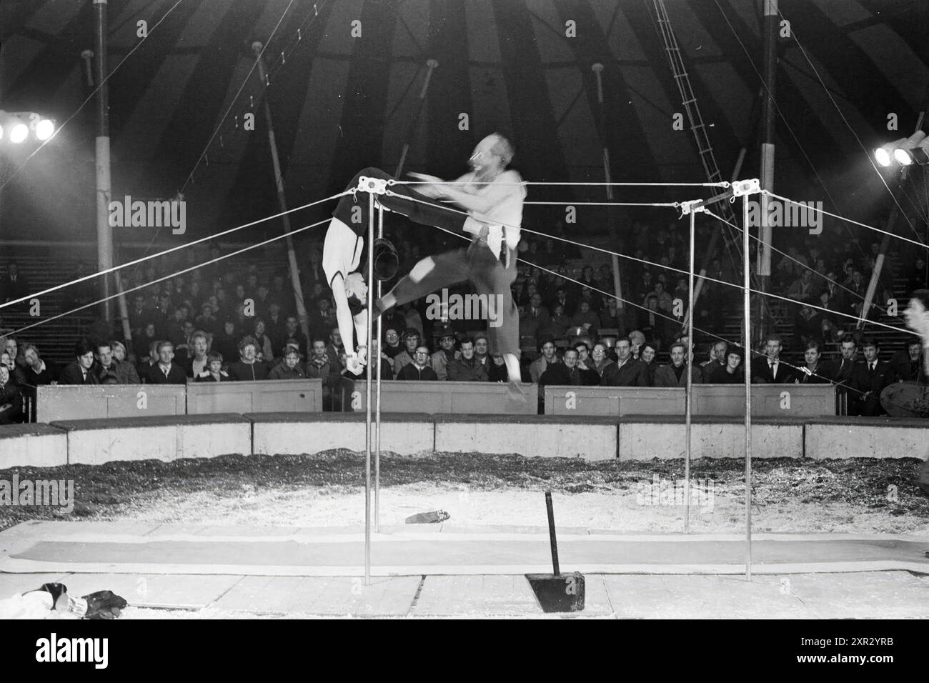 Toni Boltini, circus, film, Circus, 10-04-1963, Whizgle Dutch News ...
