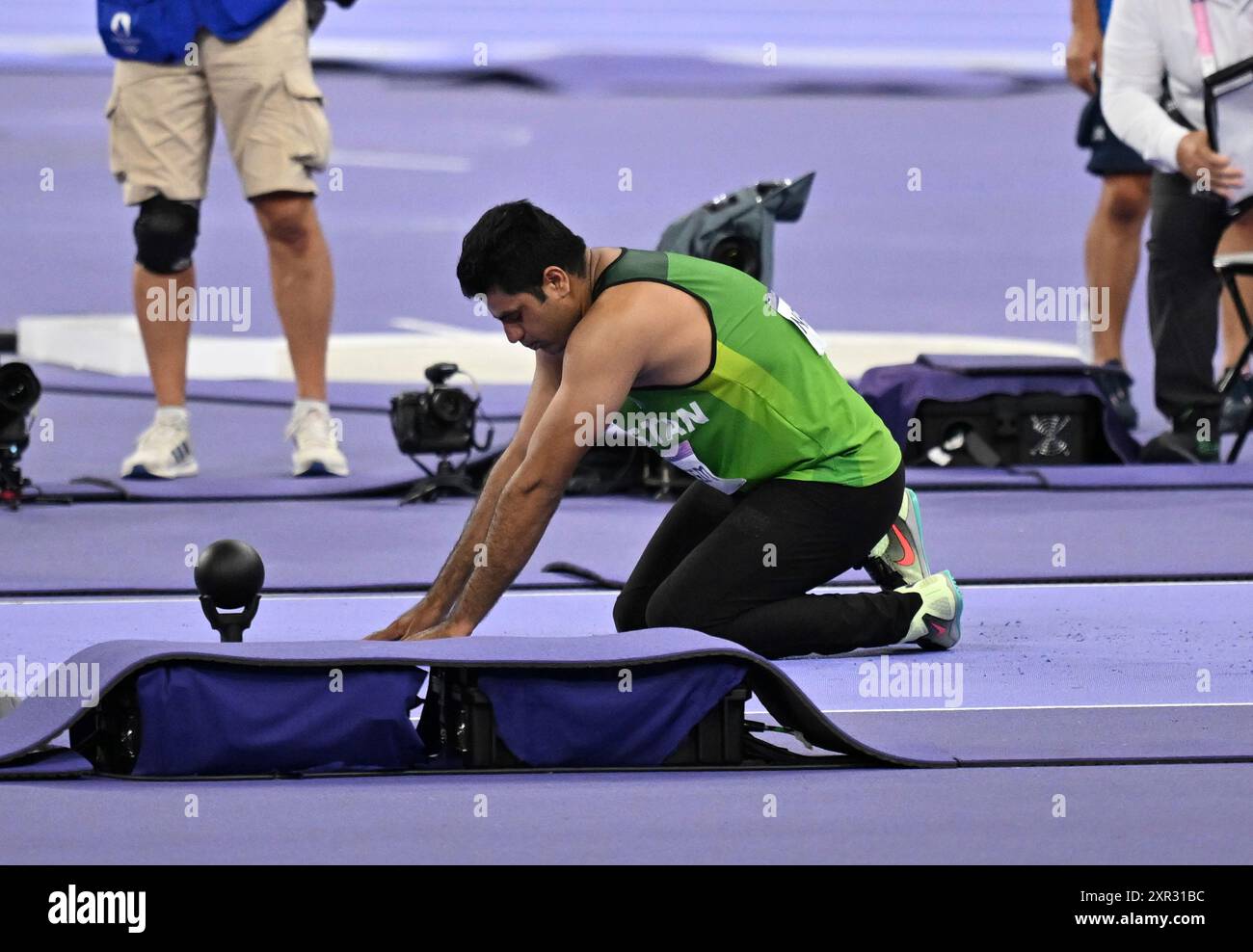 NADEEM Arshad of Pakistan reacts after winning the men's athletics ...