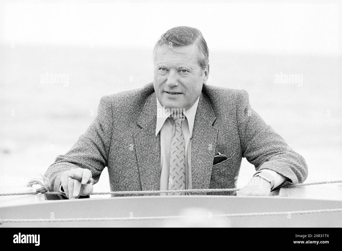 Mr reuling hi-res stock photography and images - Alamy