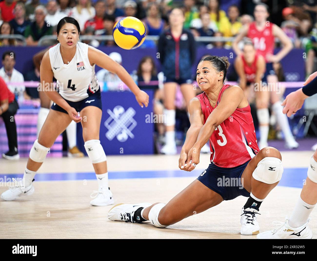 Paris, France. 8th Aug, 2024. Avery Skinner of the United States makes ...