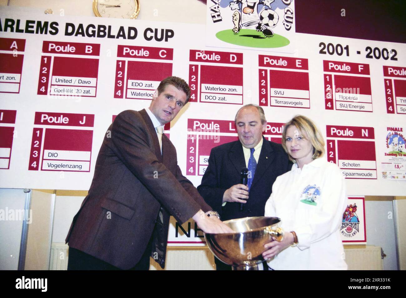 Hd cup draw hi-res stock photography and images - Alamy