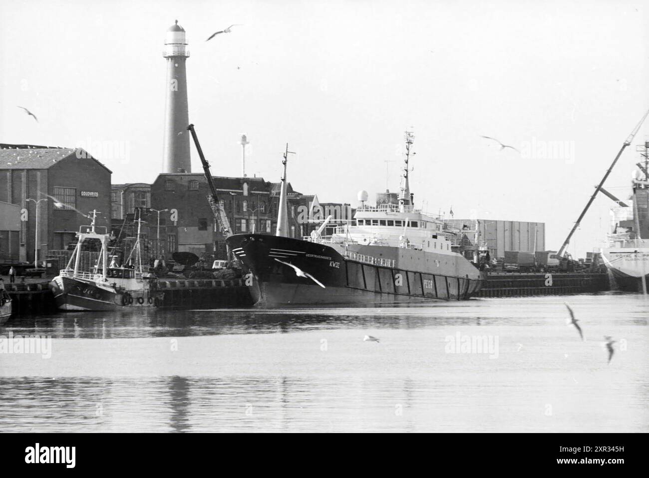 Stern trawler kw32 hi-res stock photography and images - Alamy
